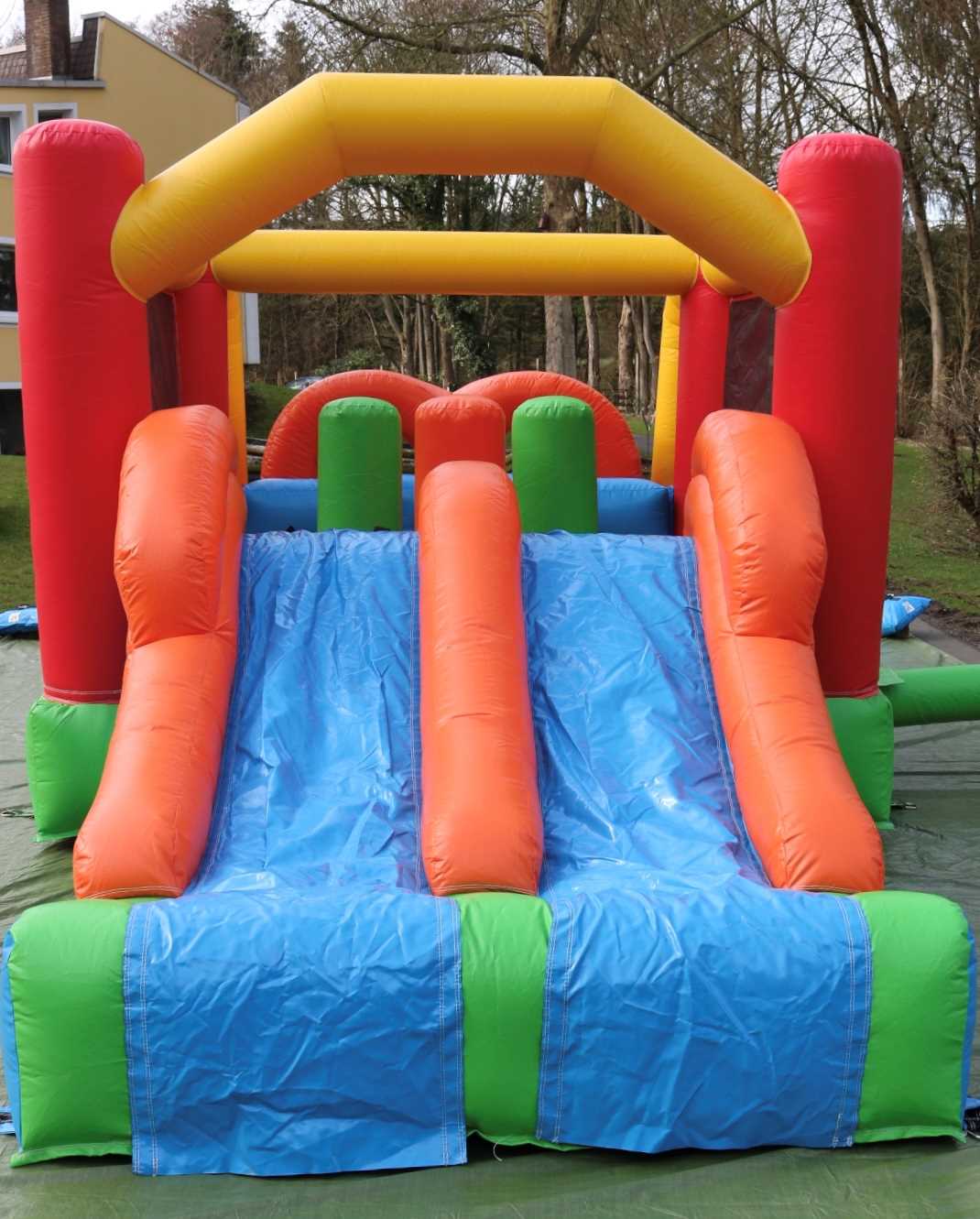 Abenteuer Hüpfburg Parcour